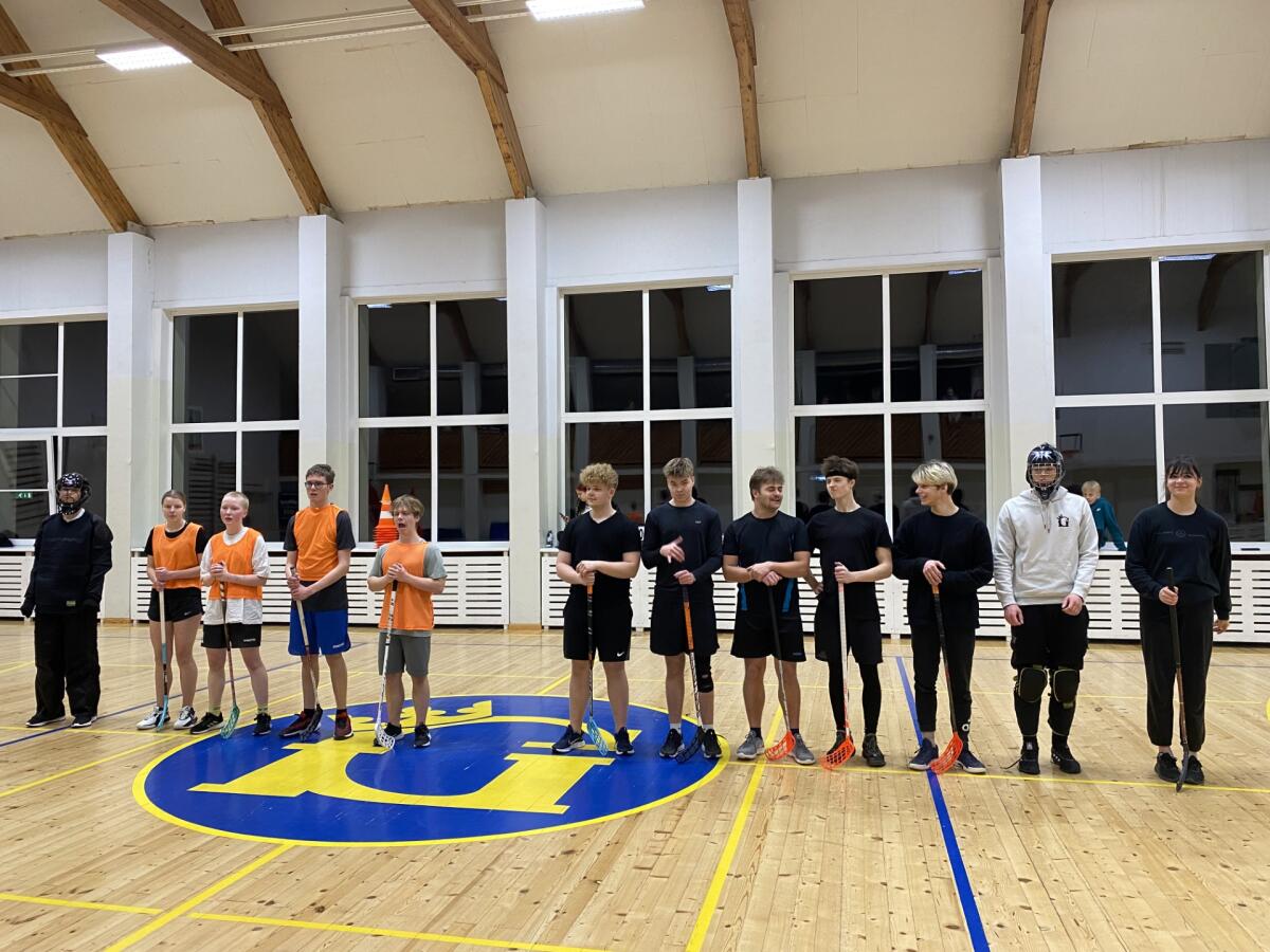 Klassidevaheline saalihoki võistlus | Noarootsi Gümnaasium